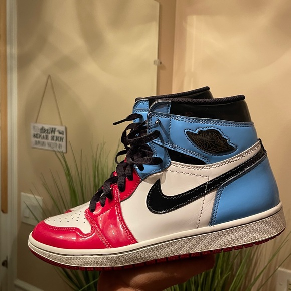 Nike | Shoes | Jordan Retro High Fearless Unc Chicago | Poshmark